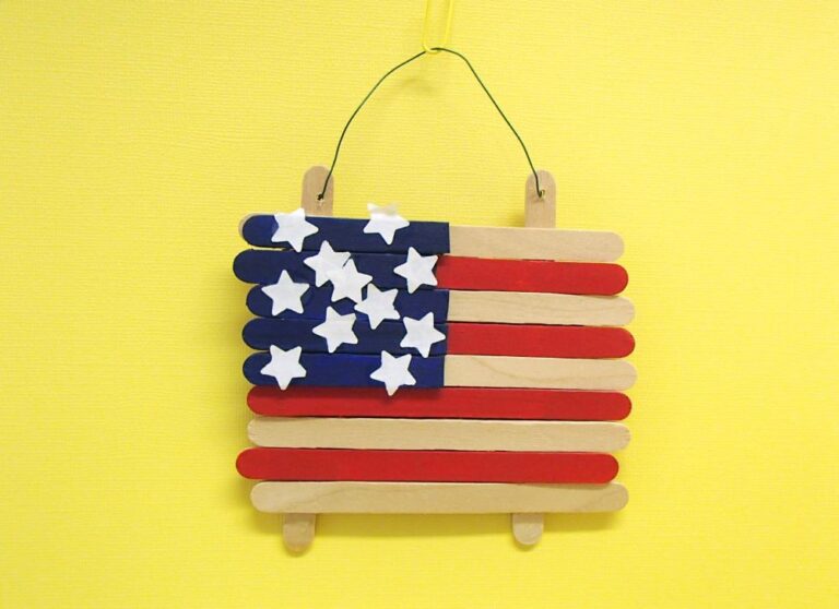 Easy American Flag Popsicle Sticks
