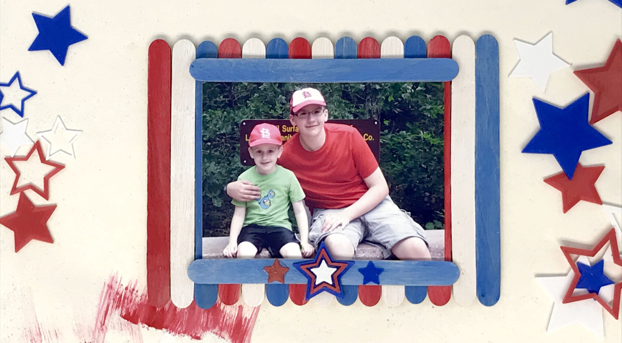 12 Creative Popsicle Stick Picture Frames - stlMotherhood