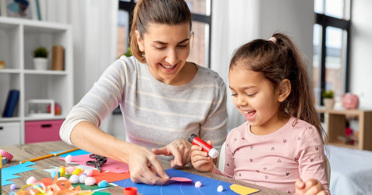 How To Build a Kid-Friendly Craft Station for Everyone - stlMotherhood
